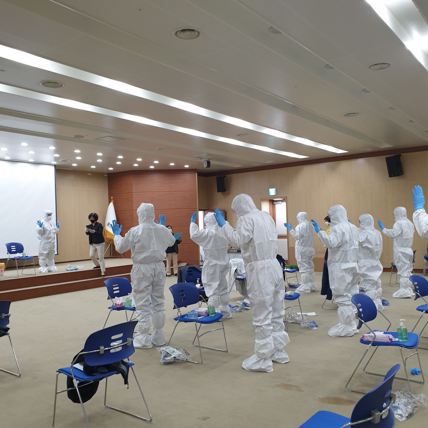 활동사진 - 코로나19 확진자 이송버스 운전원 교육 | 감염병관리지원단